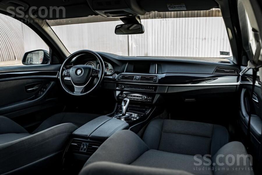 Black BMW 520 2014 in Riga, with an engine capacity of 2.00 L and mileage of 0 thousand km for 10550 €, photo 15 on AUTOMOTO.COM.LV