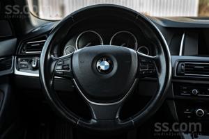 Black BMW 520 2014 in Riga, with an engine capacity of 2.00 L and mileage of 0 thousand km for 10550 €, photo 18 on AUTOMOTO.COM.LV