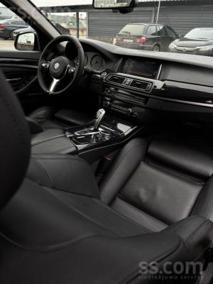 Black BMW 520 2014 in Riga, with an engine capacity of 2.00 L and mileage of 250 thousand km for 11800 €, photo 10 on AUTOMOTO.COM.LV