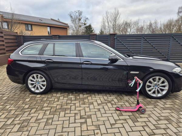Black BMW 520 2014 in Kaunas, with an engine capacity of 2.00 L and mileage of 337 thousand km for 10500 €, photo 4 on AUTOMOTO.COM.LV