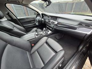 Black BMW 520 2014 in Kaunas, with an engine capacity of 2.00 L and mileage of 337 thousand km for 10500 €, photo 13 on AUTOMOTO.COM.LV