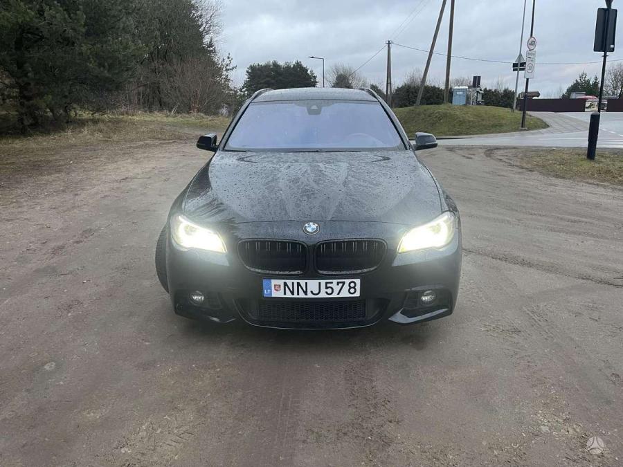 Black BMW 520 2014 in Vilnius, with an engine capacity of 2.00 L and mileage of 352 thousand km for 11500 €, photo 6 on AUTOMOTO.COM.LV