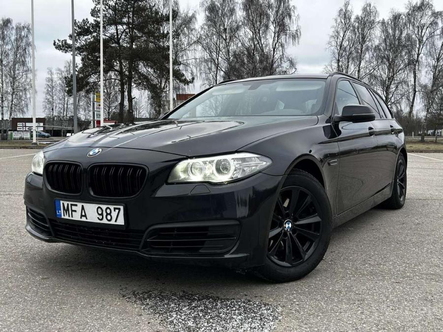 Black BMW 520 2014 in Utena, with an engine capacity of 2.00 L and mileage of 260 thousand km for 9500 €, photo 2 on AUTOMOTO.COM.LV
