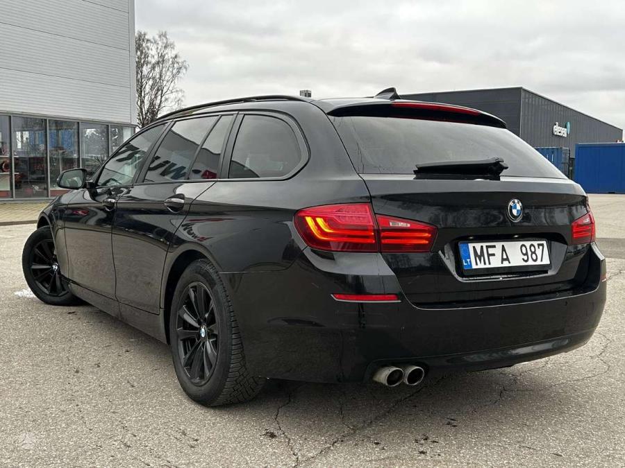 Black BMW 520 2014 in Utena, with an engine capacity of 2.00 L and mileage of 260 thousand km for 9500 €, photo 3 on AUTOMOTO.COM.LV