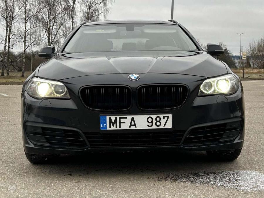 Black BMW 520 2014 in Utena, with an engine capacity of 2.00 L and mileage of 260 thousand km for 9500 €, photo 5 on AUTOMOTO.COM.LV