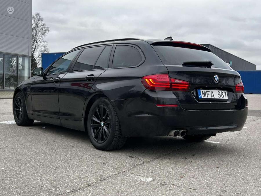 Black BMW 520 2014 in Utena, with an engine capacity of 2.00 L and mileage of 260 thousand km for 9500 €, photo 8 on AUTOMOTO.COM.LV