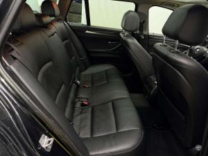 Black BMW 520 2014 in Vilnius, with an engine capacity of 2.00 L and mileage of 324 thousand km for 10650 €, photo 14 on AUTOMOTO.COM.LV