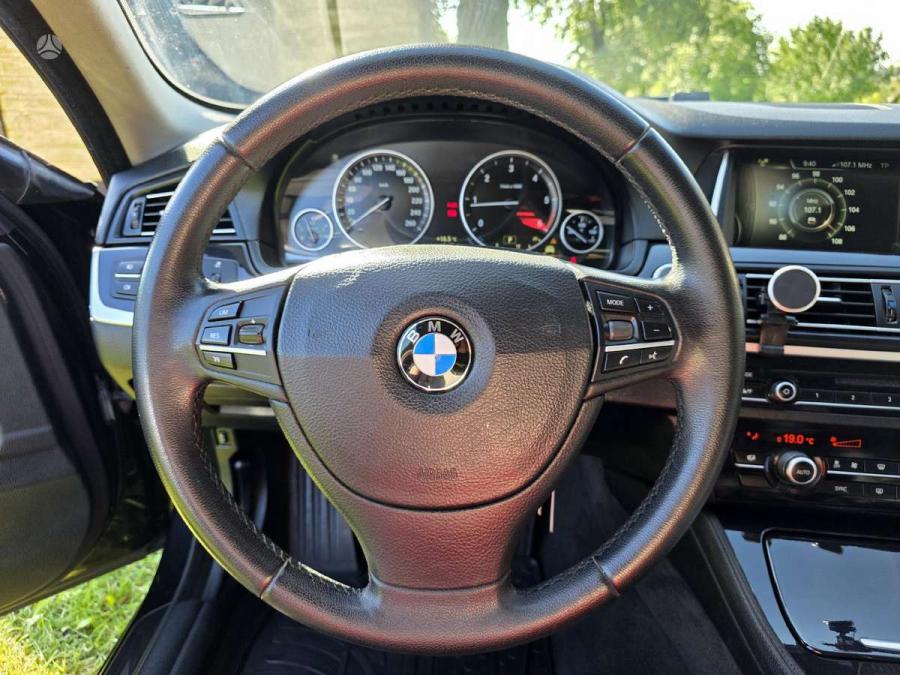 Melns BMW 520 2014 Alīta, ar dzinēja tilpumu 2.00 L un nobraukumu 300 tūkst. km par 8550 €, foto 11 vietnē AUTOMOTO.COM.LV