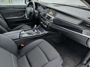 Melns BMW 520 2014 Trakai, ar dzinēja tilpumu 2.00 L un nobraukumu 344 tūkst. km par 6999 €, foto 13 vietnē AUTOMOTO.COM.LV