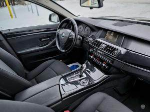 Melns BMW 520 2014 Trakai, ar dzinēja tilpumu 2.00 L un nobraukumu 344 tūkst. km par 6999 €, foto 14 vietnē AUTOMOTO.COM.LV