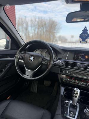 Melns BMW 520 2014 Vilkaviškis, ar dzinēja tilpumu 2.00 L un nobraukumu 333 tūkst. km par 7890 €, foto 33 vietnē AUTOMOTO.COM.LV