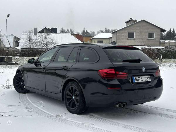 Black BMW 520 2014 in Utena, with an engine capacity of 2.00 L and mileage of 262 thousand km for 9500 €, photo 5 on AUTOMOTO.COM.LV