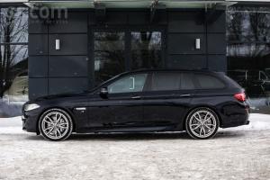 Black BMW 520 2014 in Dobele, with an engine capacity of 2.00 L and mileage of 257 thousand km for 12850 €, photo 28 on AUTOMOTO.COM.LV