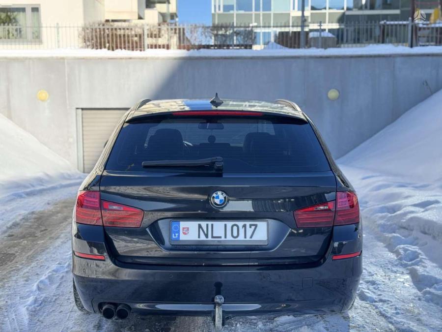 Black BMW 520 2014 in Vilnius, with an engine capacity of 2.00 L and mileage of 246 thousand km for 10500 €, photo 5 on AUTOMOTO.COM.LV