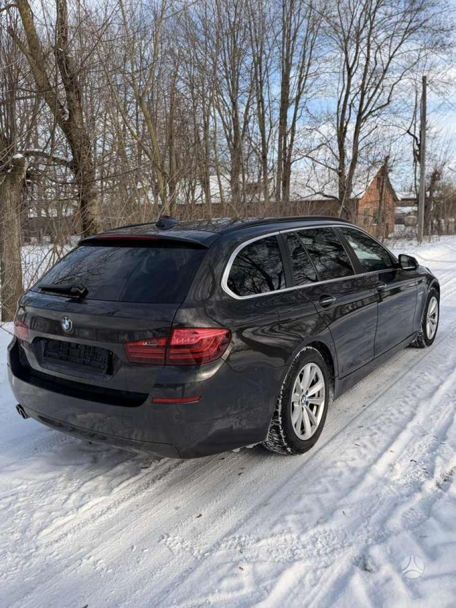 Melns BMW 520 2014 Vilkaviškis, ar dzinēja tilpumu 2.00 L un nobraukumu 243 tūkst. km par 10900 €, foto 3 vietnē AUTOMOTO.COM.LV