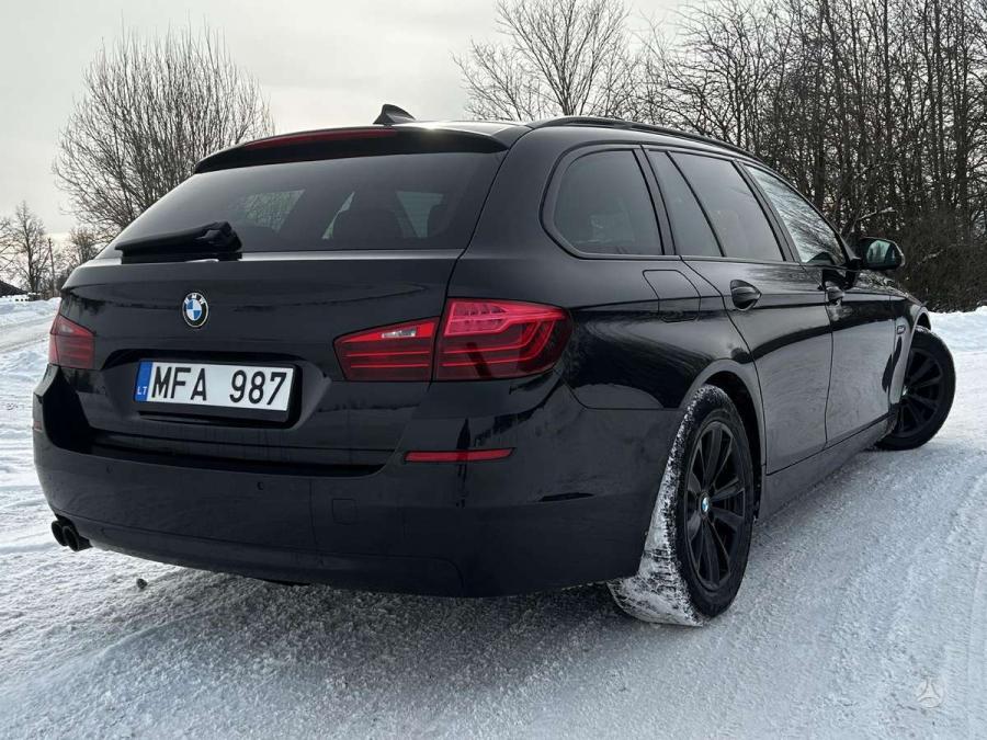 Black BMW 520 2014 in Utena, with an engine capacity of 2.00 L and mileage of 265 thousand km for 9200 €, photo 12 on AUTOMOTO.COM.LV