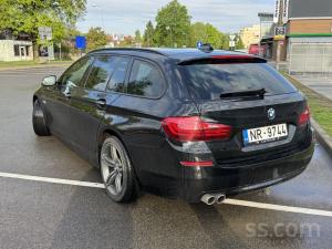Melns BMW 520 2014 Rīga, ar dzinēja tilpumu 2.00 L un nobraukumu 287 tūkst. km par 12500 €, foto 5 vietnē AUTOMOTO.COM.LV