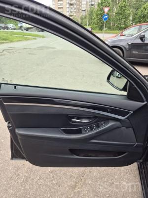Melns BMW 520 2014 Rīga, ar dzinēja tilpumu 2.00 L un nobraukumu 280 tūkst. km par 11490 €, foto 17 vietnē AUTOMOTO.COM.LV