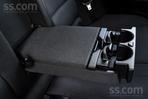 Black BMW 520 2014 in Riga, with an engine capacity of 2.00 L and mileage of 290 thousand km for 9750 €, photo 14 on AUTOMOTO.COM.LV