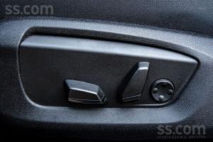 Black BMW 520 2014 in Riga, with an engine capacity of 2.00 L and mileage of 290 thousand km for 9750 €, photo 15 on AUTOMOTO.COM.LV