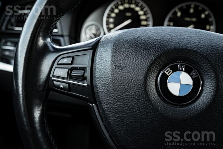 Black BMW 520 2014 in Riga, with an engine capacity of 2.00 L and mileage of 290 thousand km for 9750 €, photo 18 on AUTOMOTO.COM.LV