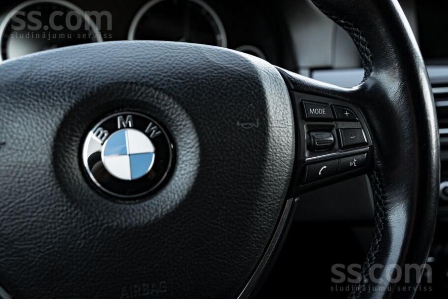 Black BMW 520 2014 in Riga, with an engine capacity of 2.00 L and mileage of 290 thousand km for 9750 €, photo 20 on AUTOMOTO.COM.LV
