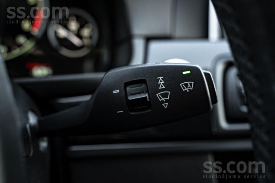 Black BMW 520 2014 in Riga, with an engine capacity of 2.00 L and mileage of 290 thousand km for 9750 €, photo 21 on AUTOMOTO.COM.LV