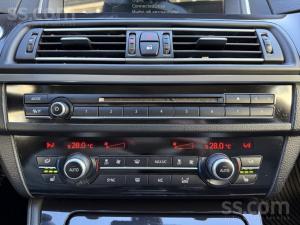 Melns BMW 520 2014 Rīga, ar dzinēja tilpumu 2.00 L un nobraukumu 239 tūkst. km par 12800 €, foto 24 vietnē AUTOMOTO.COM.LV