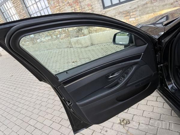 Melns BMW 520 2014 Rīga, ar dzinēja tilpumu 2.00 L un nobraukumu 239 tūkst. km par 12750 €, foto 8 vietnē AUTOMOTO.COM.LV
