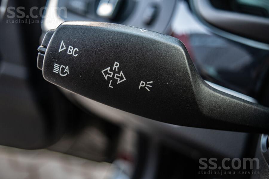 Melns BMW 520 2014 Tukums, ar dzinēja tilpumu 2.00 L un nobraukumu 260 tūkst. km par 13490 €, foto 23 vietnē AUTOMOTO.COM.LV