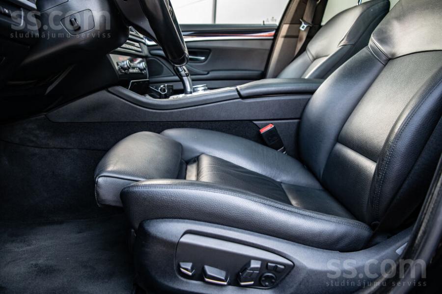 Melns BMW 520 2014 Tukums, ar dzinēja tilpumu 2.00 L un nobraukumu 260 tūkst. km par 13490 €, foto 26 vietnē AUTOMOTO.COM.LV