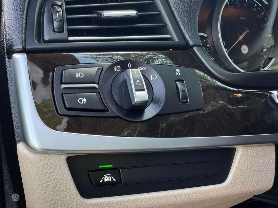 Melns BMW 520 2014 Utena, ar dzinēja tilpumu 2.00 L un nobraukumu 280 tūkst. km par 7990 €, foto 18 vietnē AUTOMOTO.COM.LV