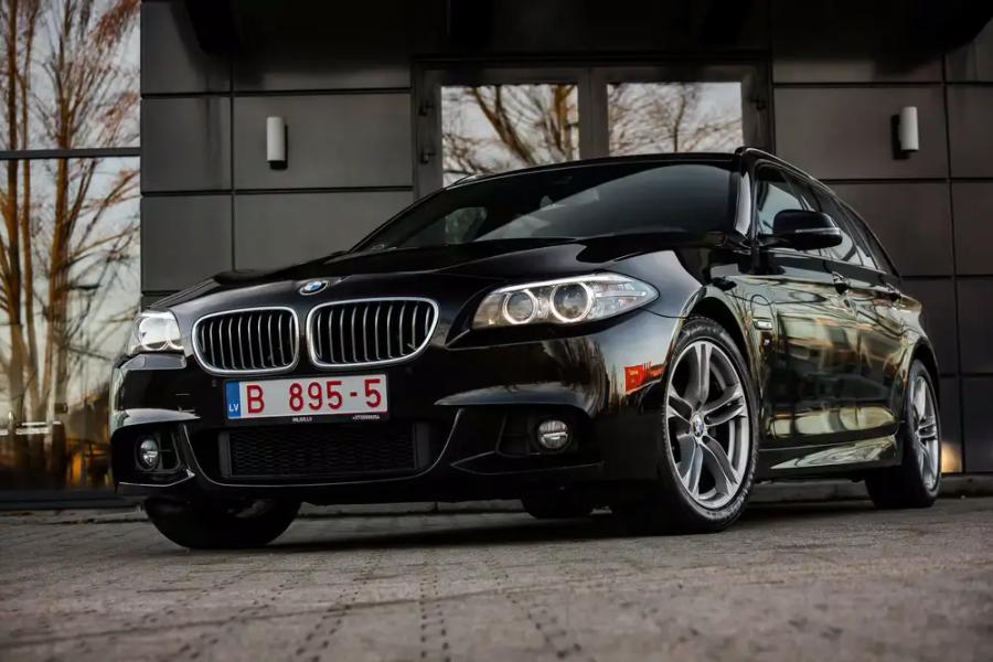 Melns BMW 520 2014 Jelgava, ar dzinēja tilpumu 2.00 L un nobraukumu 225 tūkst. km par 13950 €, foto 4 vietnē AUTOMOTO.COM.LV