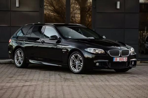 Black BMW 520 2014 in Jelgava, with an engine capacity of 2.00 L and mileage of 225 thousand km for 13950 €, photo 6 on AUTOMOTO.COM.LV