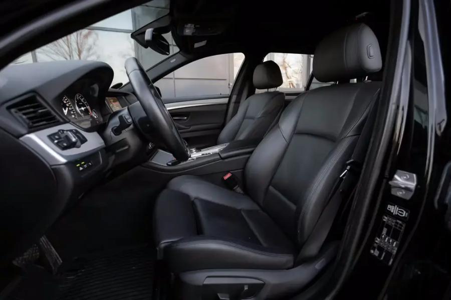 Melns BMW 520 2014 Jelgava, ar dzinēja tilpumu 2.00 L un nobraukumu 225 tūkst. km par 13950 €, foto 12 vietnē AUTOMOTO.COM.LV