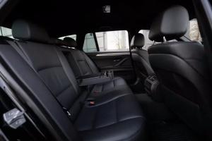 Melns BMW 520 2014 Jelgava, ar dzinēja tilpumu 2.00 L un nobraukumu 225 tūkst. km par 13950 €, foto 13 vietnē AUTOMOTO.COM.LV