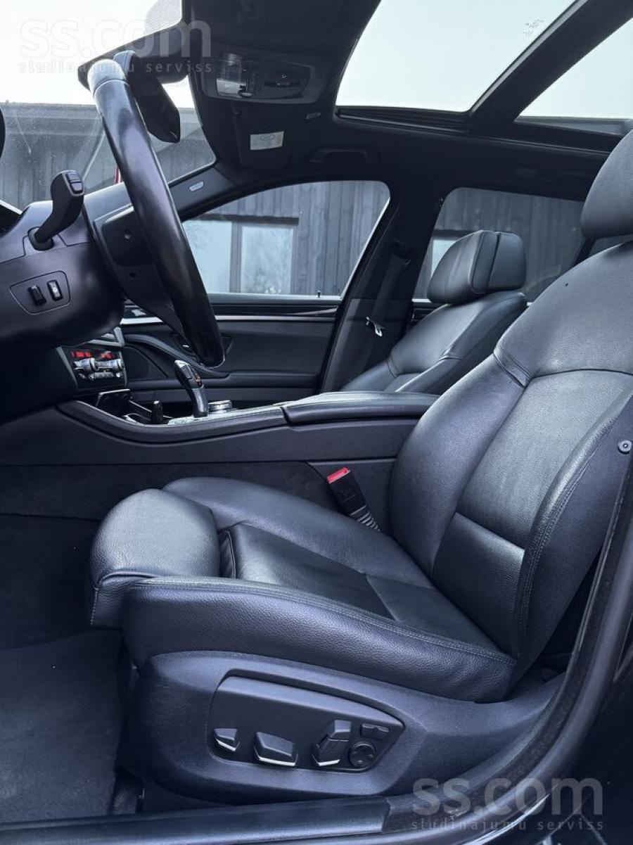 Melns BMW 520 2014 Liepāja, ar dzinēja tilpumu 2.00 L un nobraukumu 257 tūkst. km par 9995 €, foto 6 vietnē AUTOMOTO.COM.LV