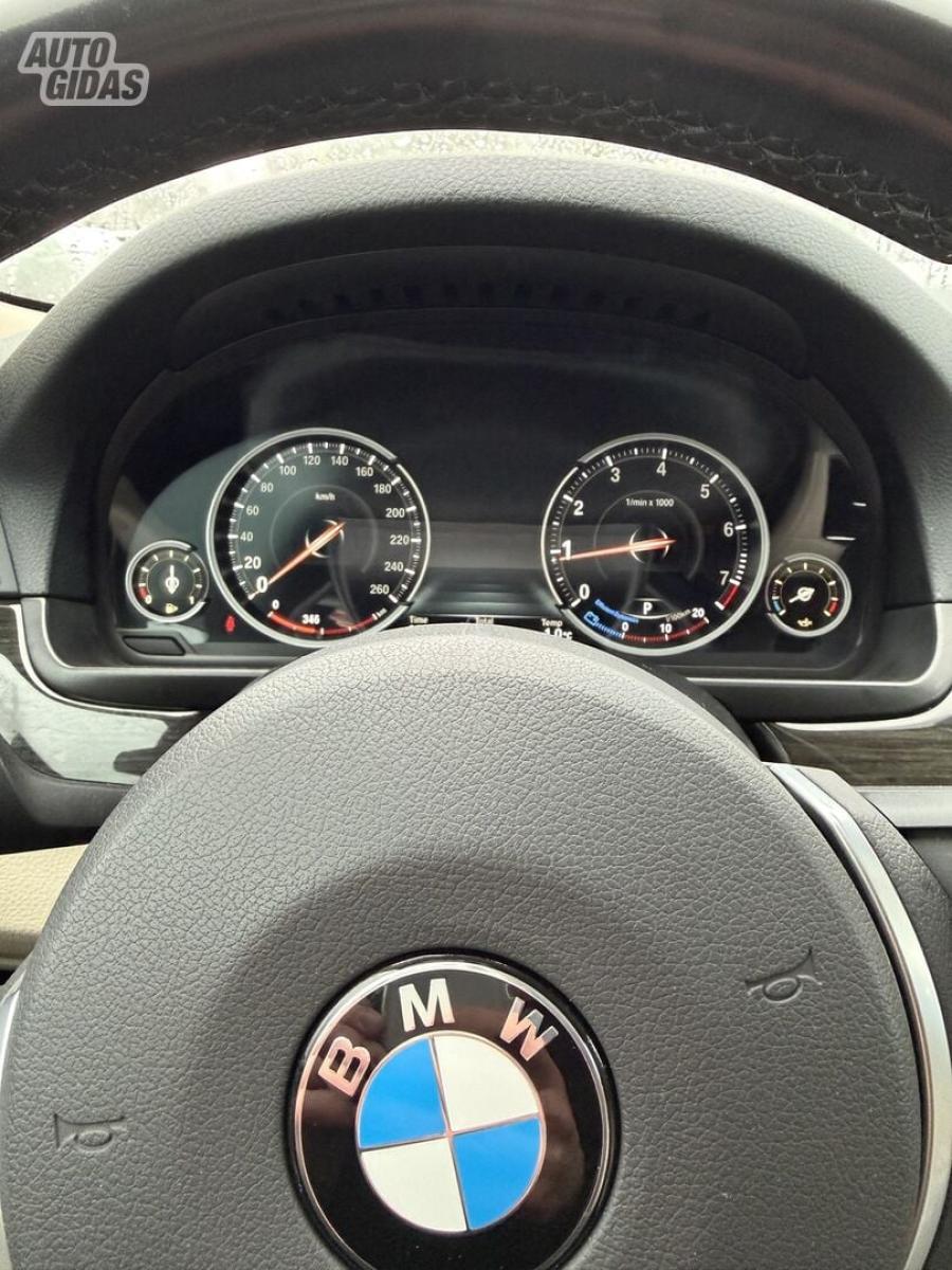 Black BMW 520 2014 in Vilnius, with an engine capacity of 2.00 L and mileage of 217 thousand km for 12936 €, photo 6 on AUTOMOTO.COM.LV