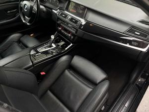 Black BMW 520 2014 in Druskininkai, with an engine capacity of 2.00 L and mileage of 271 thousand km for 9700 €, photo 18 on AUTOMOTO.COM.LV