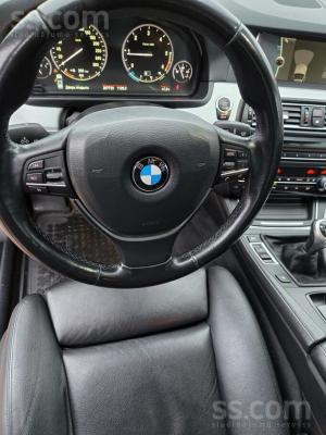 Black BMW 520 2014 in Jurmala, with an engine capacity of 2.00 L and mileage of 207 thousand km for 8100 €, photo 10 on AUTOMOTO.COM.LV
