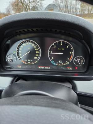 Black BMW 520 2014 in Jurmala, with an engine capacity of 2.00 L and mileage of 207 thousand km for 8100 €, photo 12 on AUTOMOTO.COM.LV