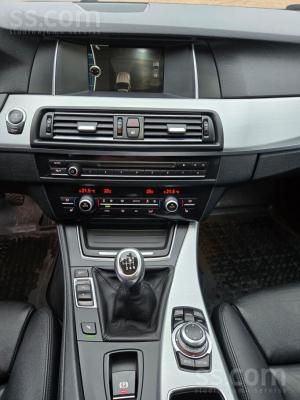 Black BMW 520 2014 in Jurmala, with an engine capacity of 2.00 L and mileage of 207 thousand km for 8100 €, photo 13 on AUTOMOTO.COM.LV