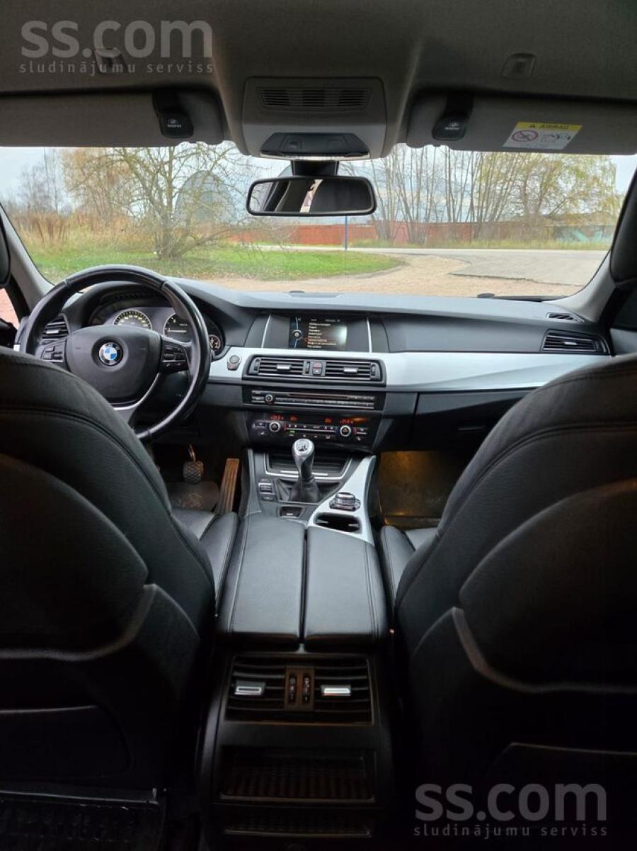 Black BMW 520 2014 in Jurmala, with an engine capacity of 2.00 L and mileage of 207 thousand km for 8100 €, photo 23 on AUTOMOTO.COM.LV