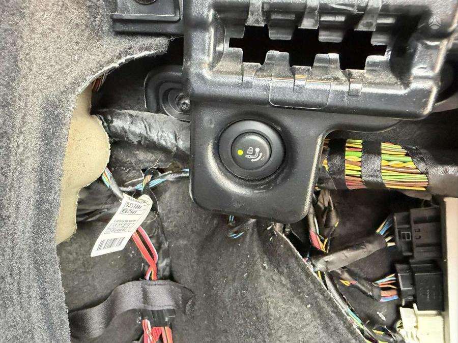 Melns BMW 520 2014 Klaipėda, ar dzinēja tilpumu 2.00 L un nobraukumu 215 tūkst. km par 12000 €, foto 20 vietnē AUTOMOTO.COM.LV