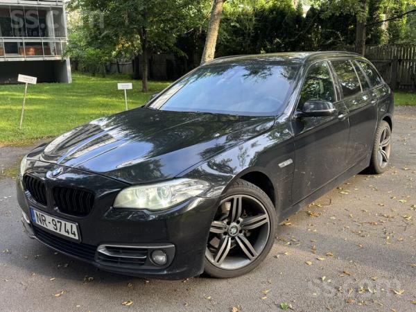 Black BMW 520 2014 in Riga, with an engine capacity of 2.00 L and mileage of 290 thousand km for 12800 €, photo 1 on AUTOMOTO.COM.LV