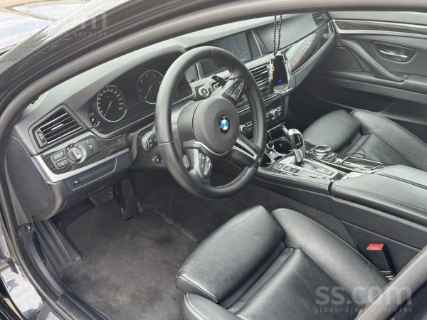 Black BMW 520 2014 in Riga, with an engine capacity of 2.00 L and mileage of 290 thousand km for 12800 €, photo 7 on AUTOMOTO.COM.LV