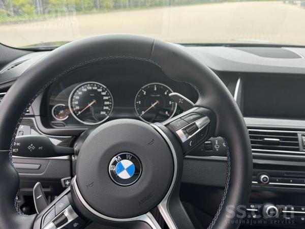 Black BMW 520 2014 in Riga, with an engine capacity of 2.00 L and mileage of 290 thousand km for 12800 €, photo 8 on AUTOMOTO.COM.LV