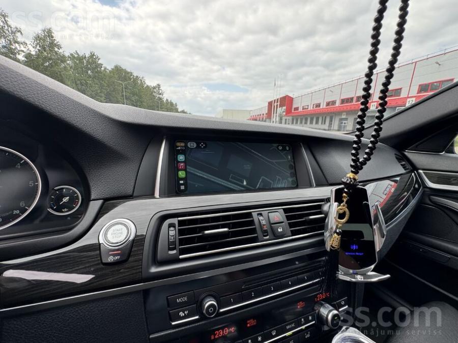 Black BMW 520 2014 in Riga, with an engine capacity of 2.00 L and mileage of 290 thousand km for 12800 €, photo 13 on AUTOMOTO.COM.LV