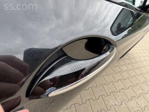 Black BMW 520 2014 in Riga, with an engine capacity of 2.00 L and mileage of 290 thousand km for 12800 €, photo 16 on AUTOMOTO.COM.LV