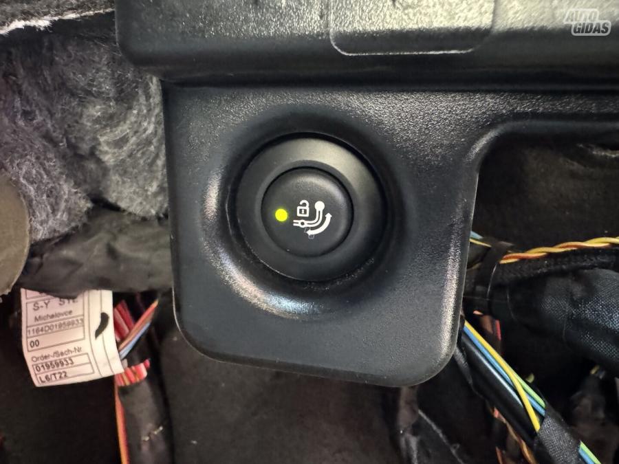 Black BMW 520 2014 in Trakai, with an engine capacity of 2.00 L and mileage of 269 thousand km for 11150 €, photo 12 on AUTOMOTO.COM.LV
